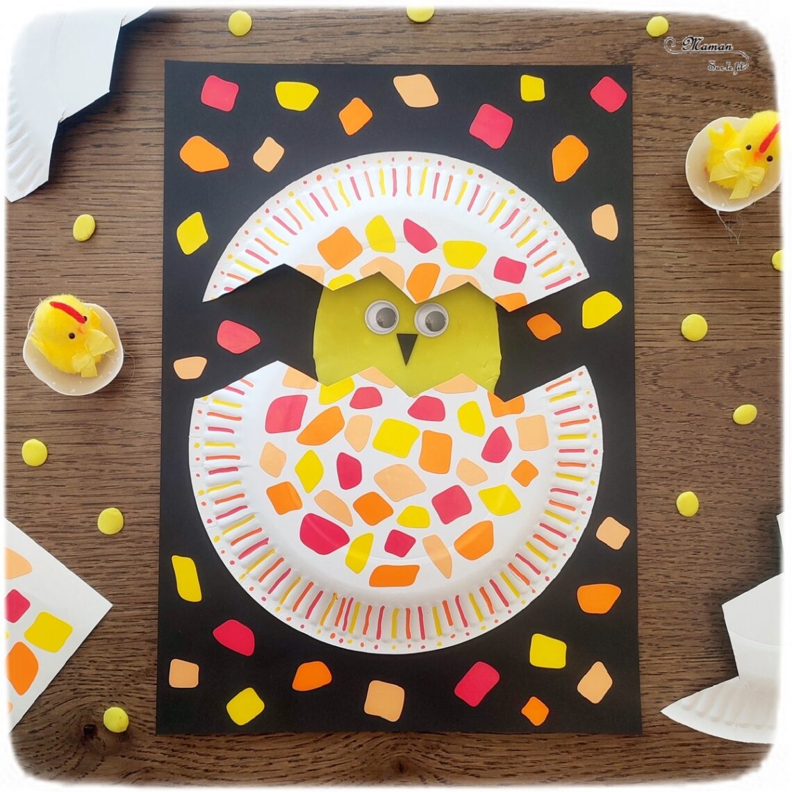 Poussin en pâte à modeler dans son oeuf {Activité} - Maman Sur Le Fil