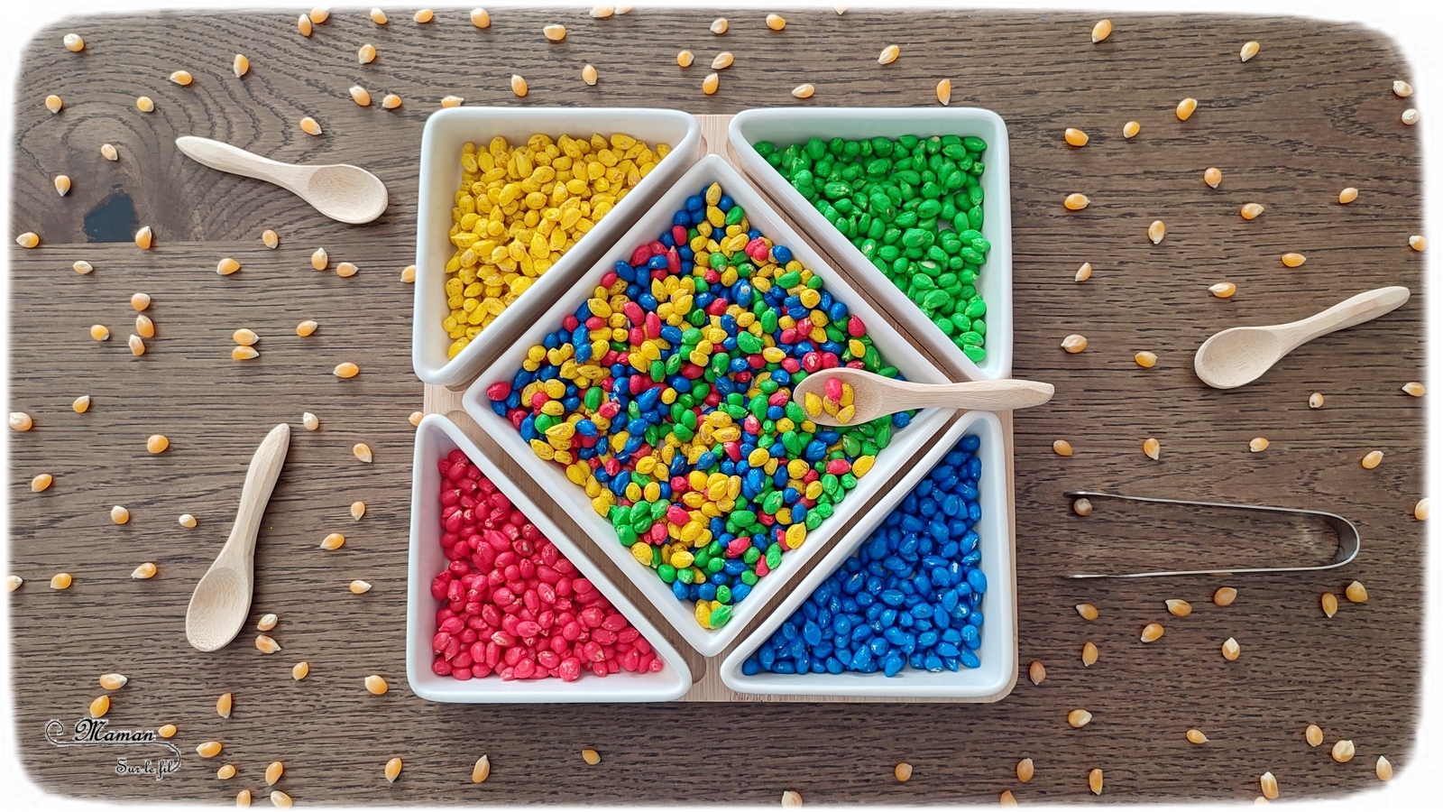 Bac sensoriel Grains de maïs colorés {Activité} - Maman Sur Le Fil