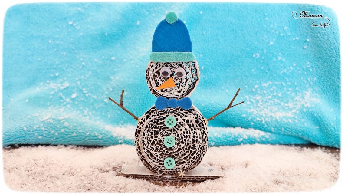 Bonhomme de neige en carton enroulé {Activité} - Maman Sur Le Fil