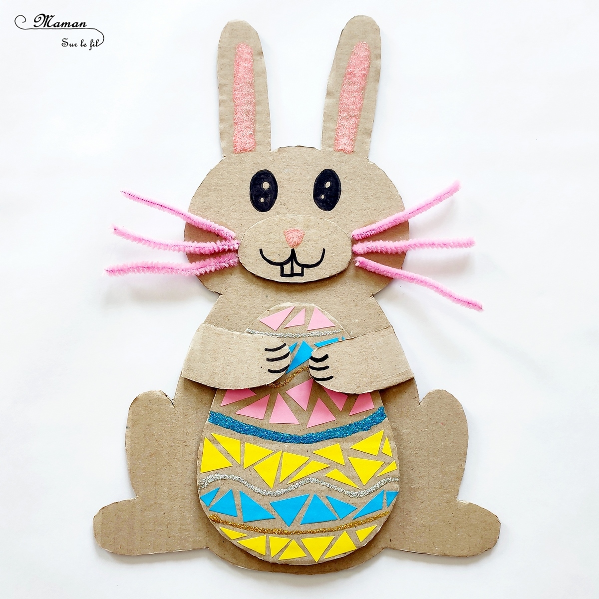 Lapin et son oeuf de Pâques en carton {Activité} - Maman Sur Le Fil