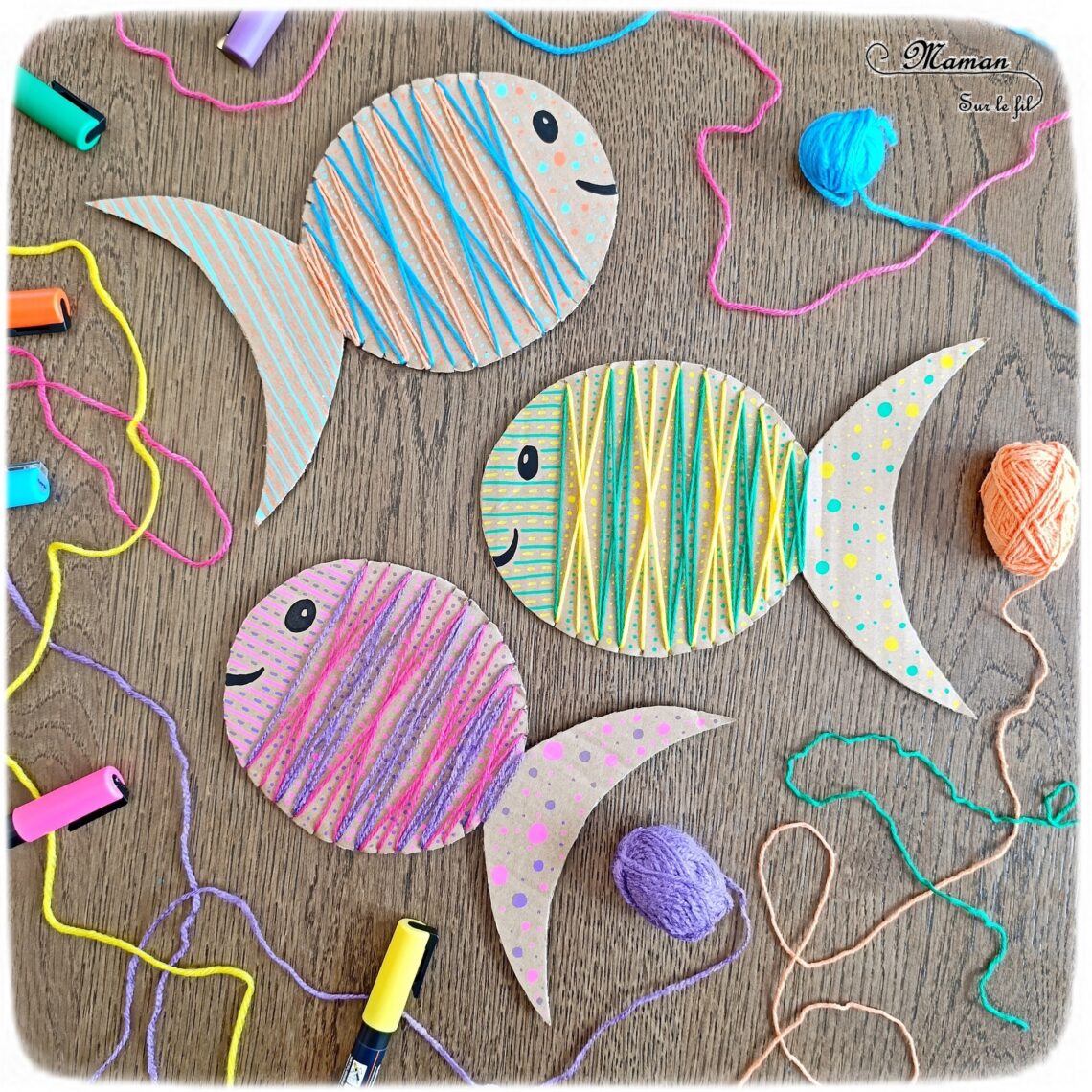 Poissons en carton et laine enroulée {Activité} - Maman Sur Le Fil