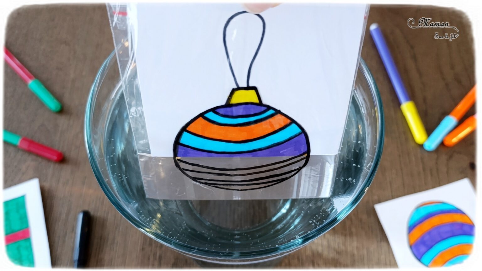 Expérience de Noël : les couleurs qui disparaissent {Activité} - Maman ...