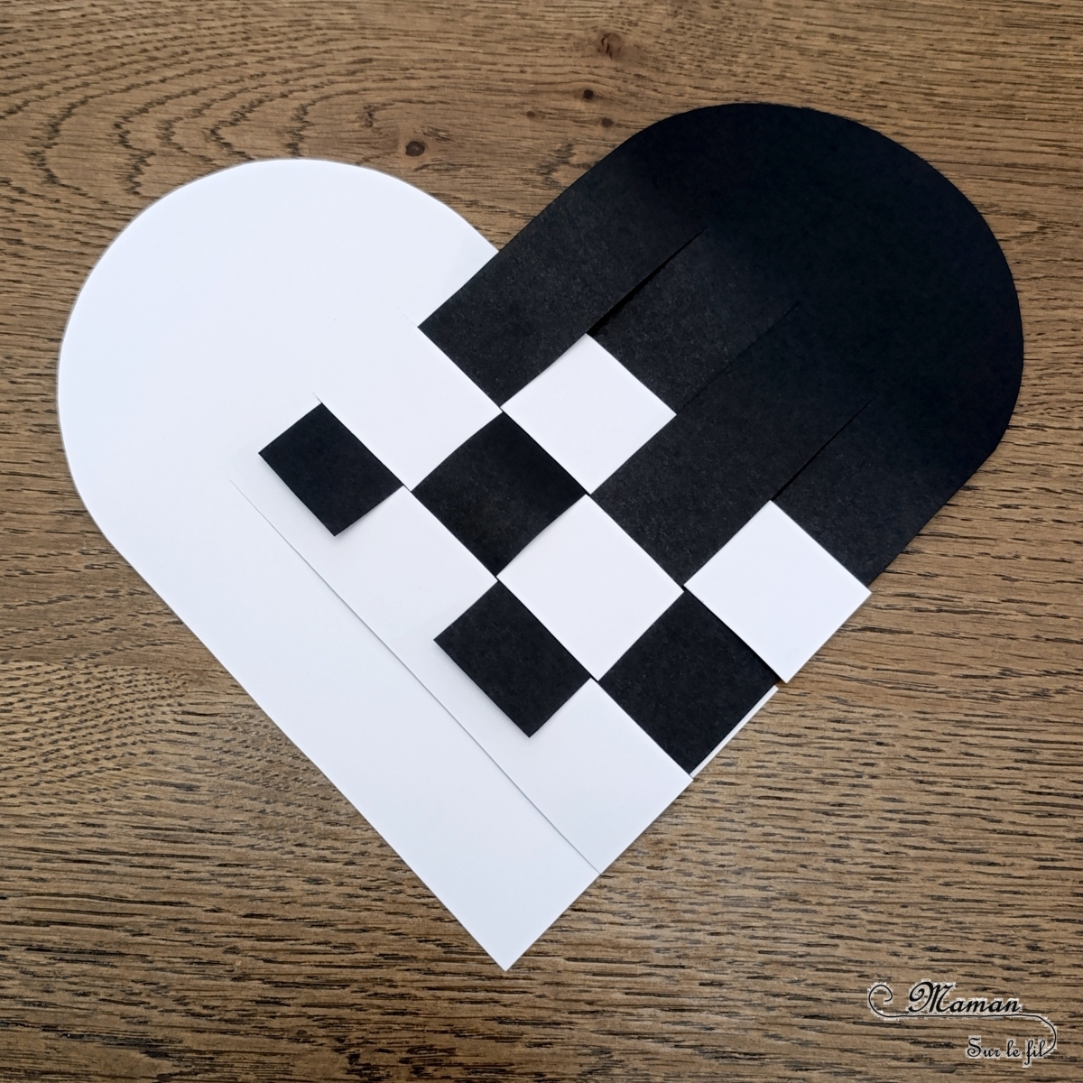 Manchot et ours polaire entrelacés en coeur {Activité} - Maman Sur Le Fil