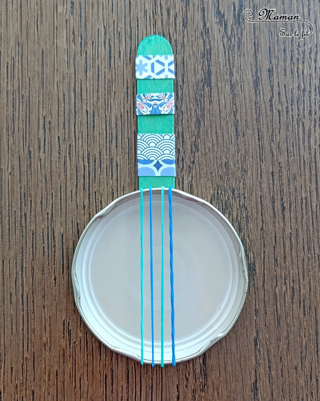 Fabriquer des mini banjos colorés en récup' {Activité} - Maman Sur Le Fil
